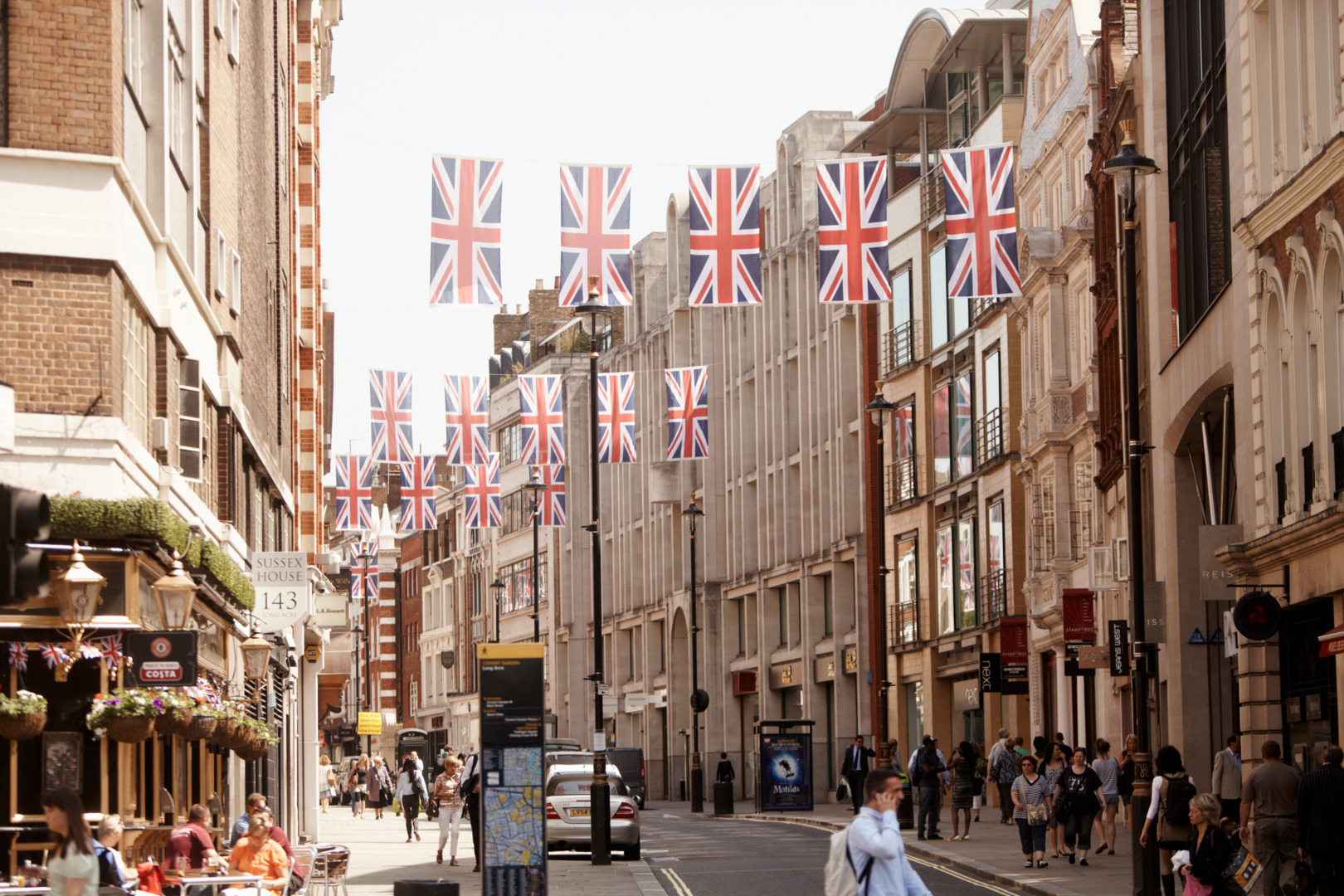 Scape Canada Water Summer Residence in London