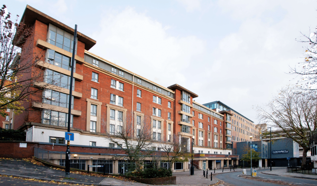 Bristol Unite House Summer Residence - EC English